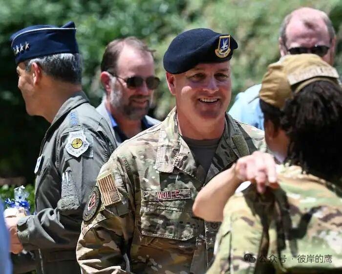 desert 的想法: 沃尔夫任美空军总军士长 | 11月6日，美空军空战司令部总军士长沃尔夫Chief Master Sgt. David ...