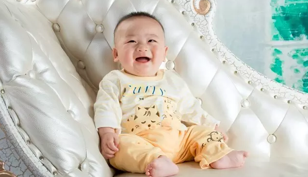 如何训练6个月宝宝的认知能力 知乎