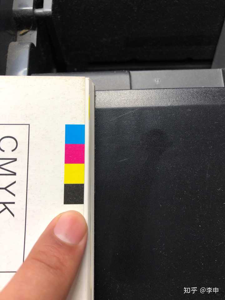 为什么ai里面的黑色色值不正确，文件是cmyk模式的，调成cmyk0-0-0-100后会显示成深褐色？ - 知乎