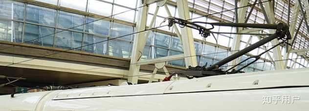 如何详细地评价CR400AF、CR400BF和CRH380A、CRH380B这四款动车组？ - 知乎