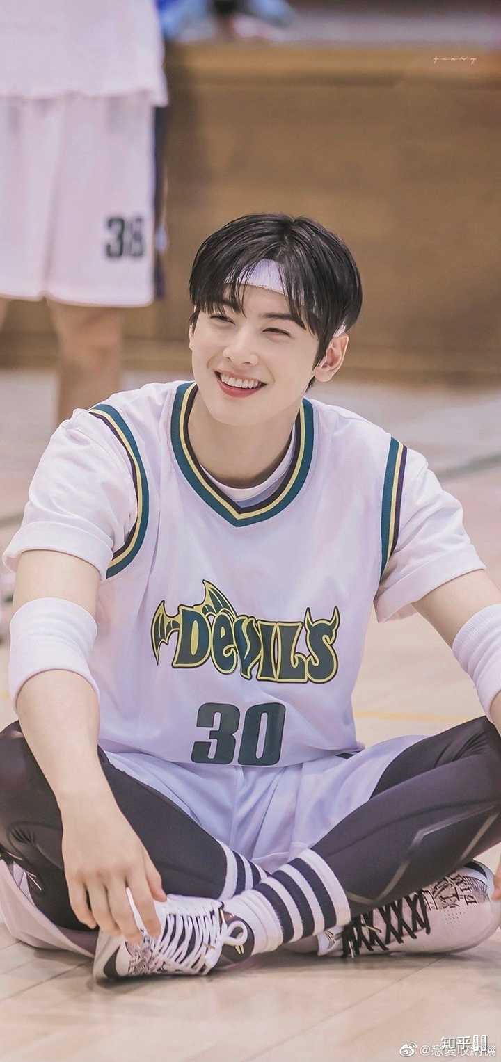 车银优有哪些好看的照片？ - 知乎