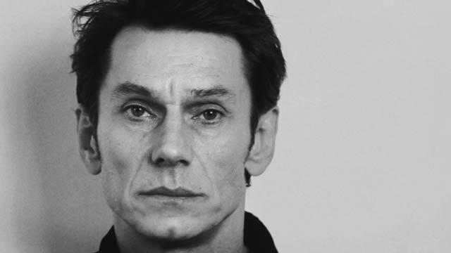 这位戏剧导演红遍欧洲，你却不认识。 - 知乎