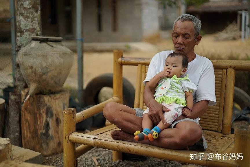 新型“啃老”流行，大多数父母还未察觉，反倒以为孩子很孝顺 - 知乎