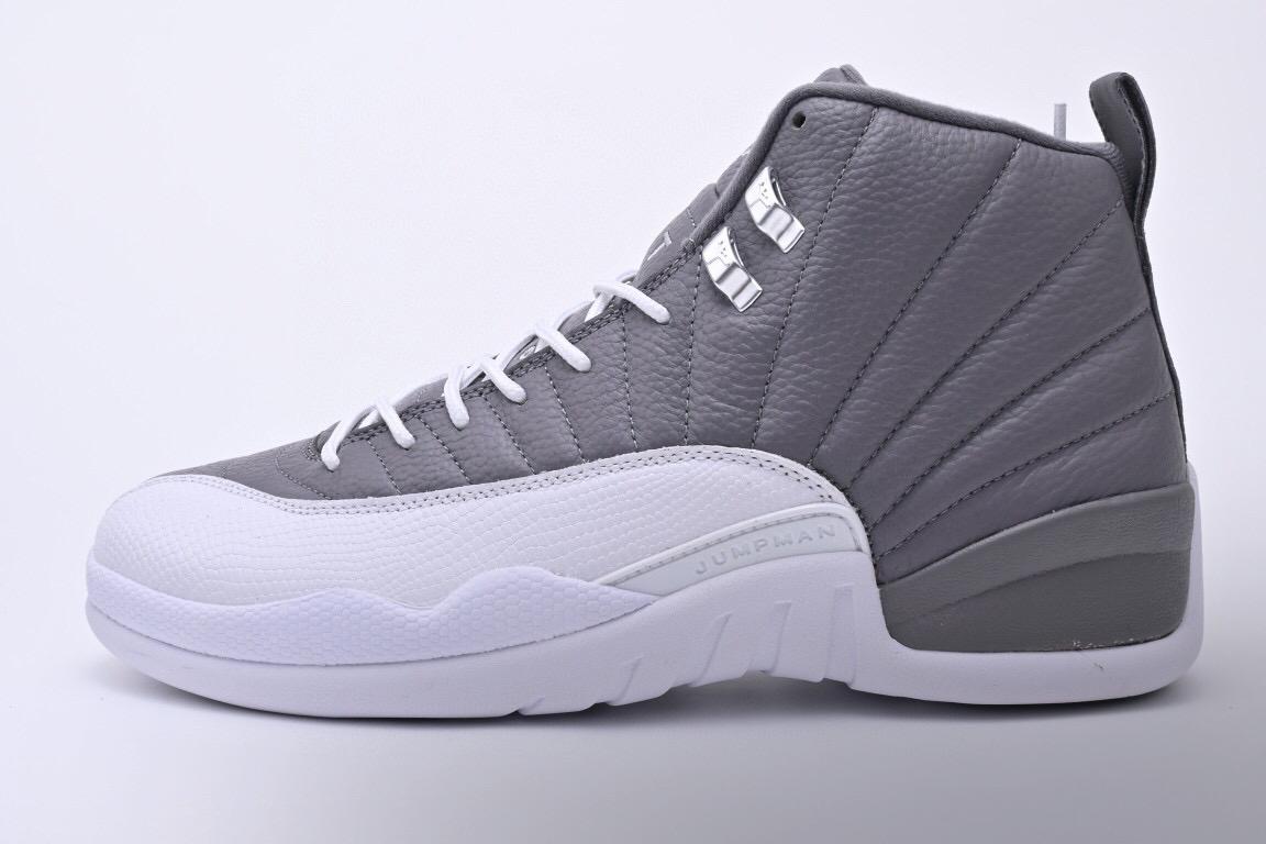 乔丹AJ12 Air Jordan Cool Grey 酷灰白银高帮篮球鞋CT8013-015 - 知乎