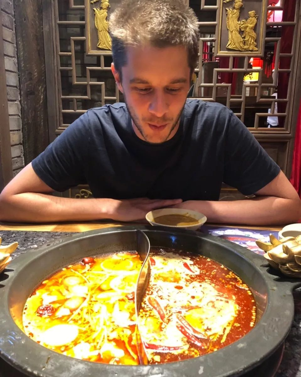 豪华！法国厨师在路边摊煎饼，黑松露法式火腿味的…… - 知乎