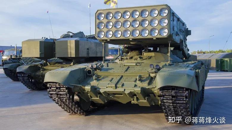 俄军装备TOS-3新型喷火坦克，其实是TOS-2换底盘 - 知乎