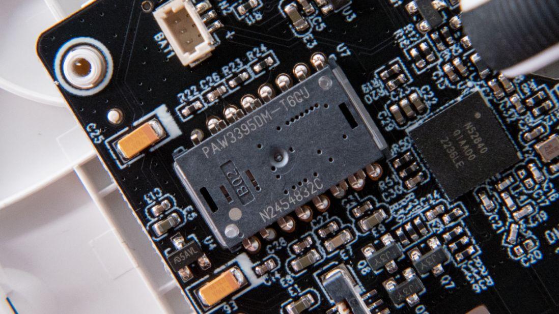 149块！49g极致轻量化！卷王厂商VGN的3395旗舰——VGN 蜻蜓F1 - 知乎