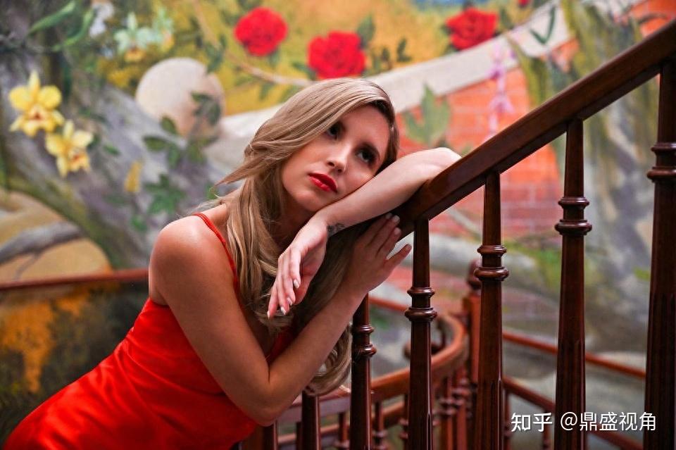 美国双馨女演员，派珀·佩里(Piper Perri),娇小体格下的强大活力 - 知乎