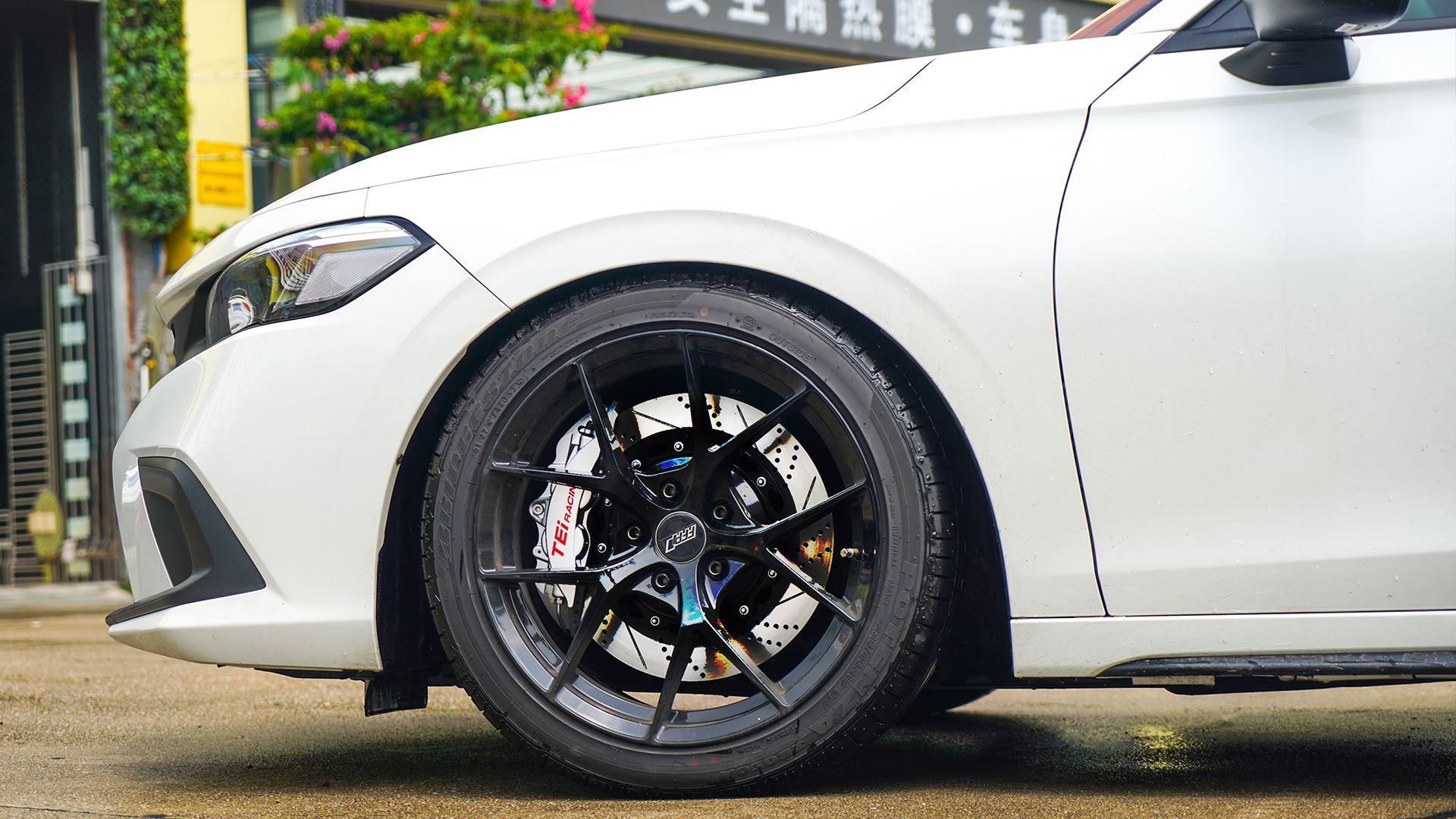 改装案例丨十一代思域升级P40NS+大四活塞卡钳套件 - 知乎