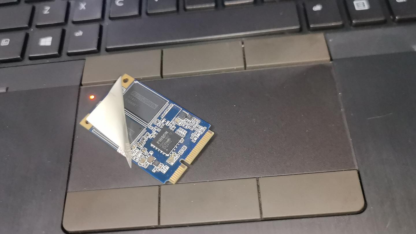 【图吧小白教程】笔记本expresscard外接NVME固态 - 知乎