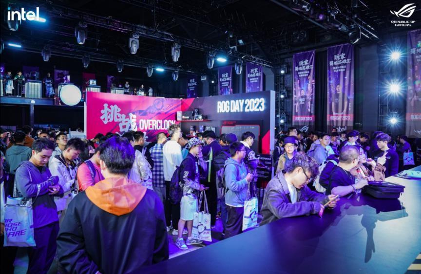 最高540Hz刷新率，直击ROG DAY 2023电竞显示器 - 知乎