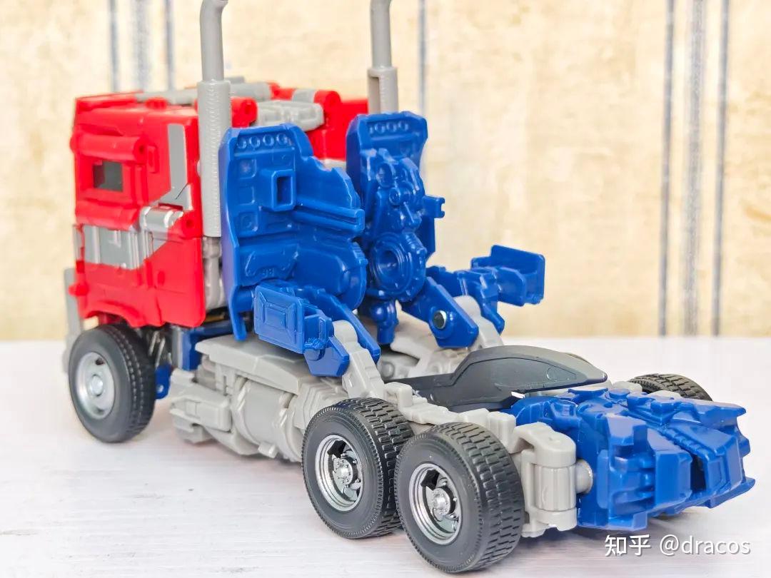 赶鸭子上架——SS-BB102 V级变七擎天柱 - 知乎