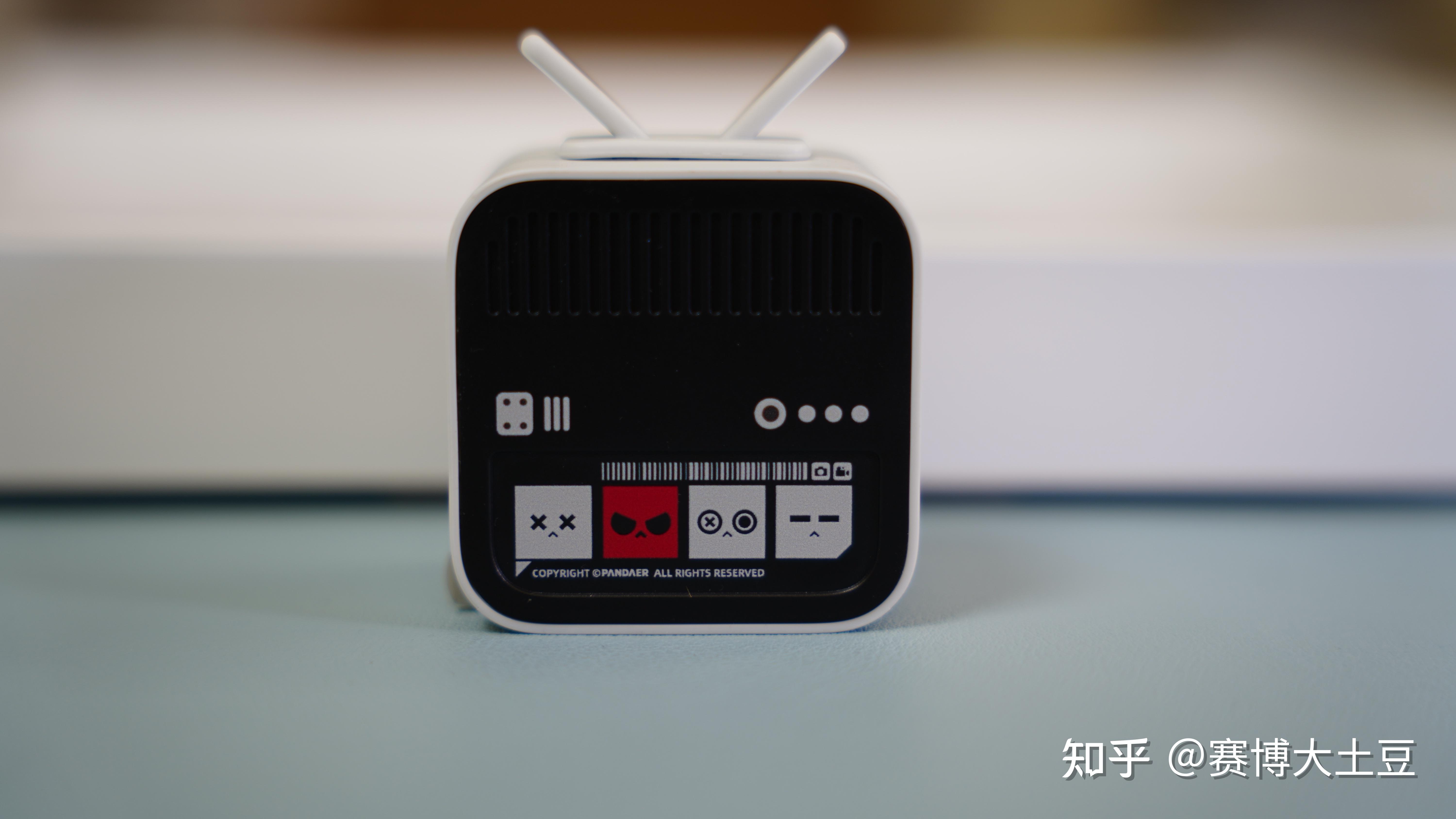 好看好玩还实用的充电头——魅族pandaer小电视40w潮充 知乎