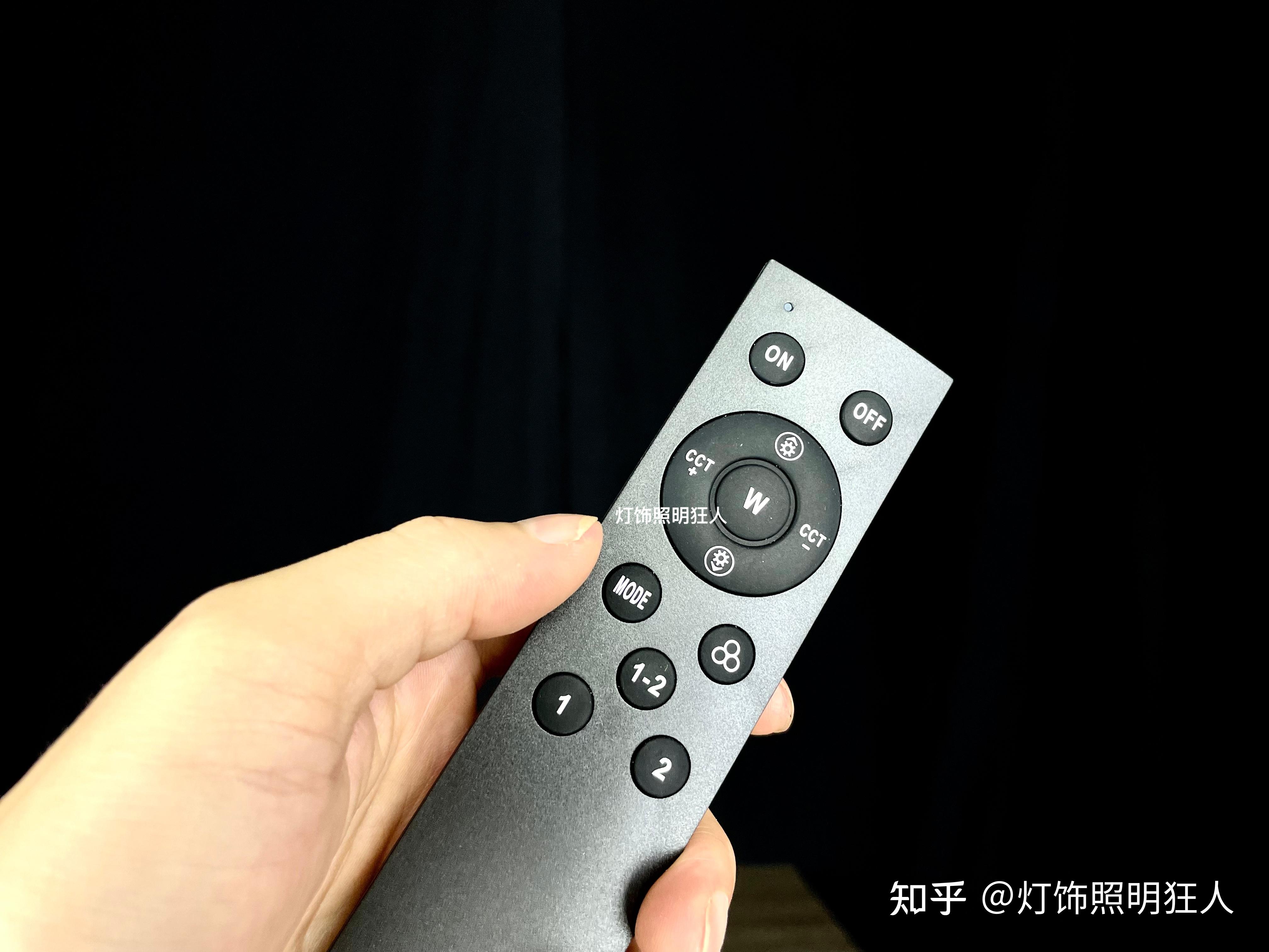 超薄吸顶灯怎么选？横评lipro、yeelight、柏曼、霍尼韦尔、小燕导光板吸顶灯 - 知乎