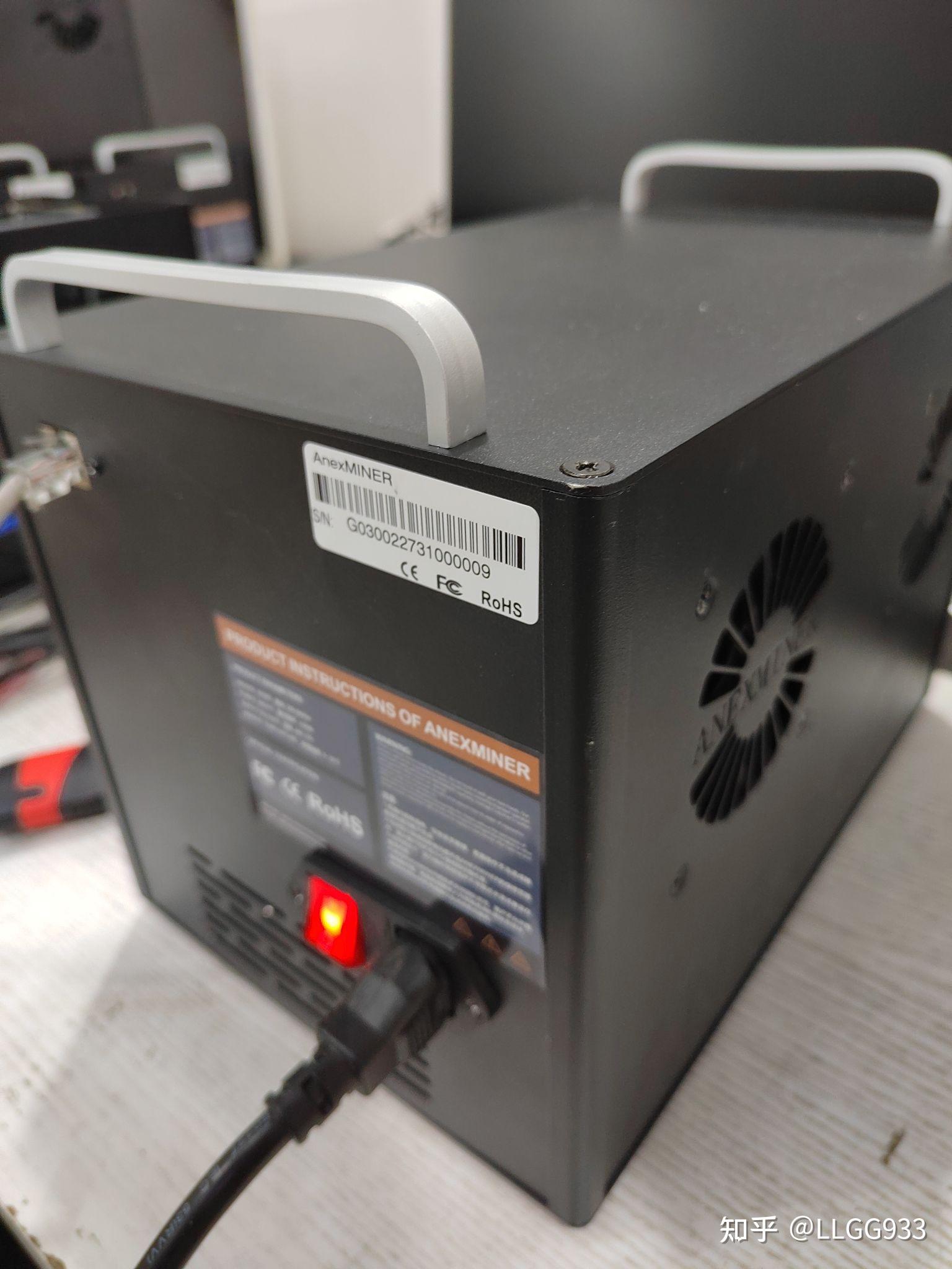 Anex系列产品的芯片采取一体化的存储和计算技术，具备高算力、低能耗、低噪音的三大特点，服务器支持ETHASH和ETCHASH - 知乎