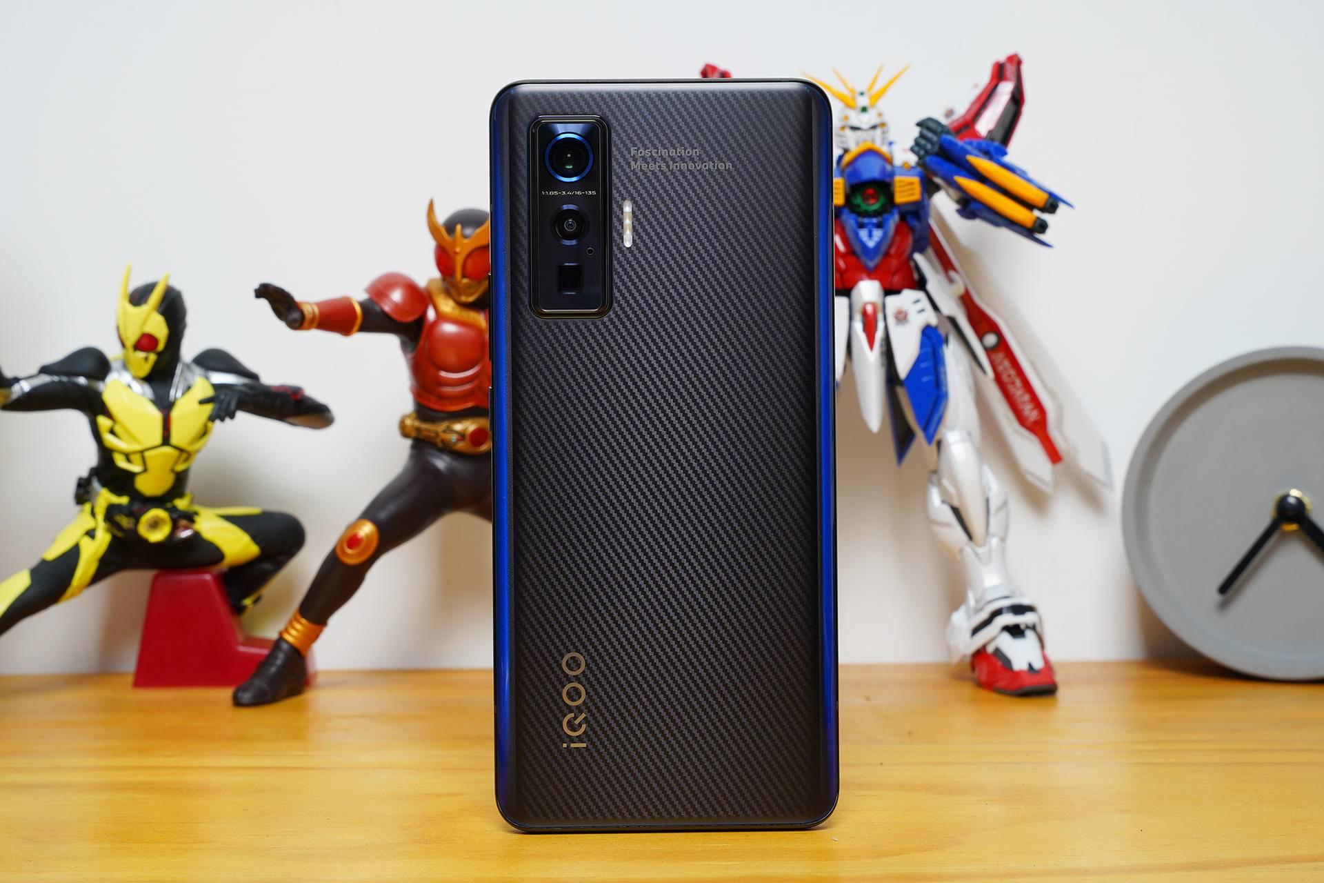 iQOO 5 Pro赛道版开箱杂谈：你想要的，几乎都有！ - 知乎