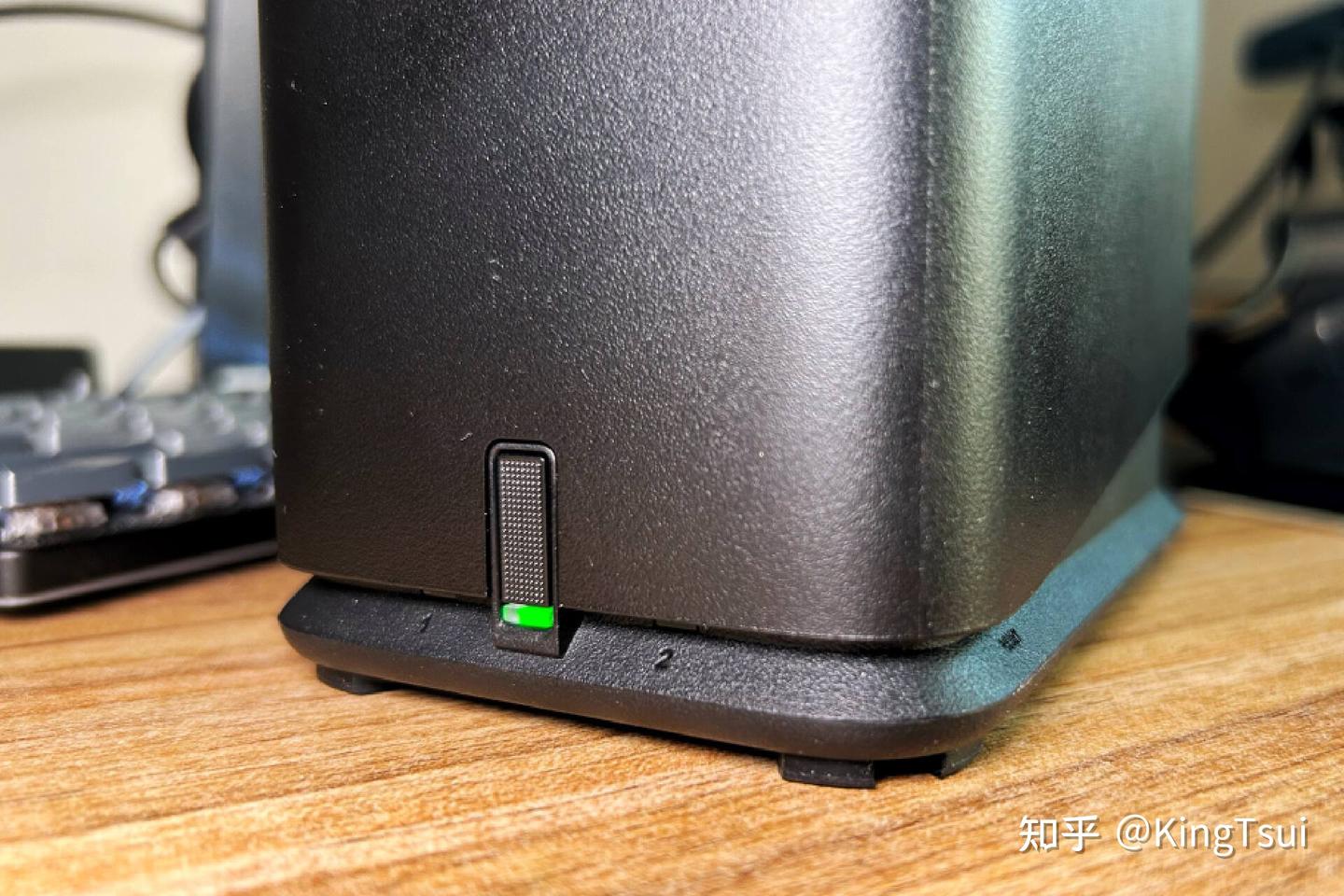 极空间 Z2PRO & Q2C NAS 及关联服务的体验 - 知乎