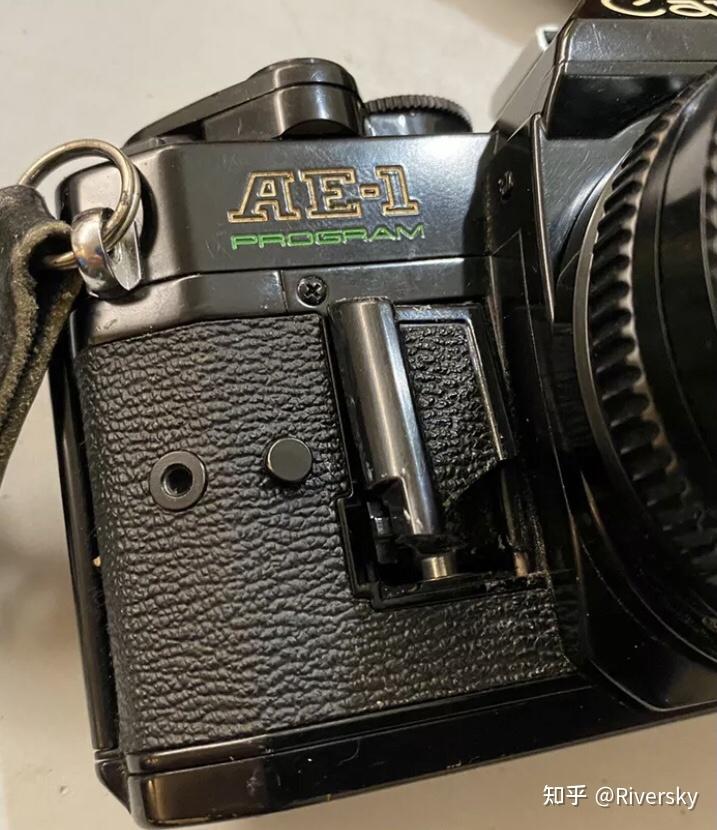 佳能A-1、 AE-1、AE-1 Program 之比较，及 50mm f1.8 镜头版本 - 知乎