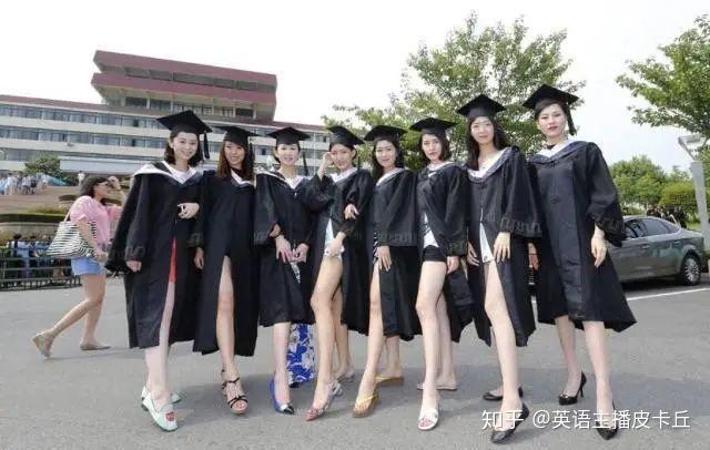 老外说“show a leg”可不是让你“露大腿”，理解错了超尴尬！ - 知乎