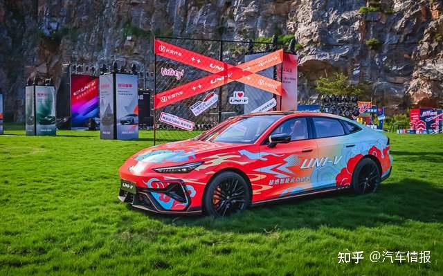 预算10万买运动油车，内外大改的第三代UNI-V，值得买吗？ - 知乎