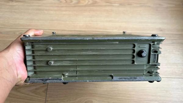 罕见的Thomson CSF skyhopper TRC-350 无线电发射器-法国制造 - 知乎