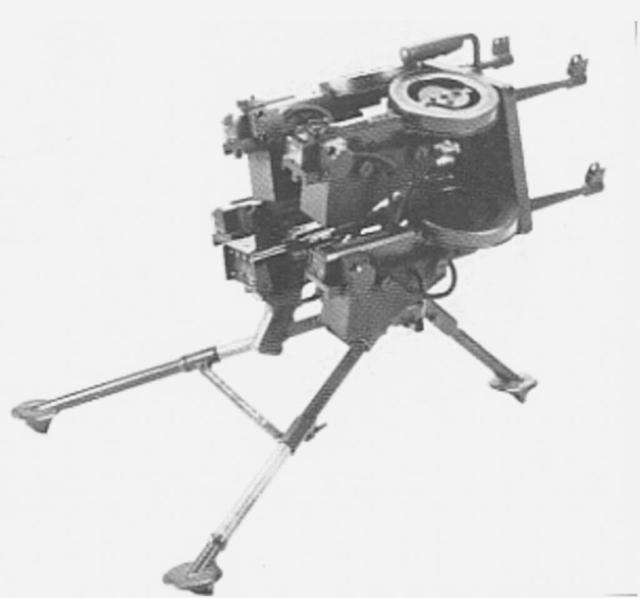 超大弹容量的A180冲锋枪，它的变体比本尊更有特色 - 知乎