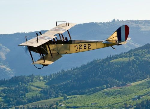 引领航空时代的Curtiss JN-4 "Jenny" - 知乎