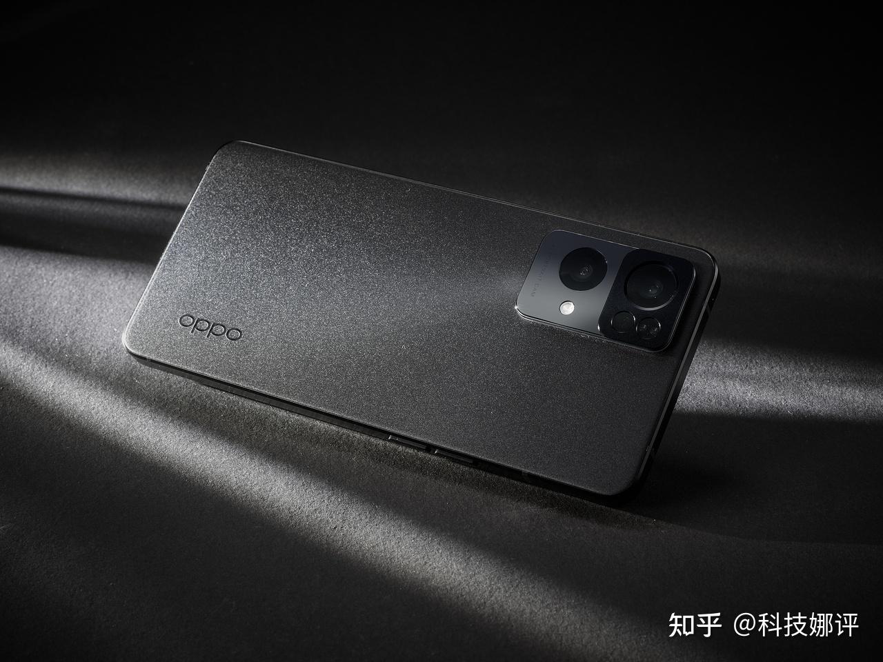 硬朗线条下的美感展现，专属于OPPO Reno7 Pro星夜黑的 独自Solo - 知乎