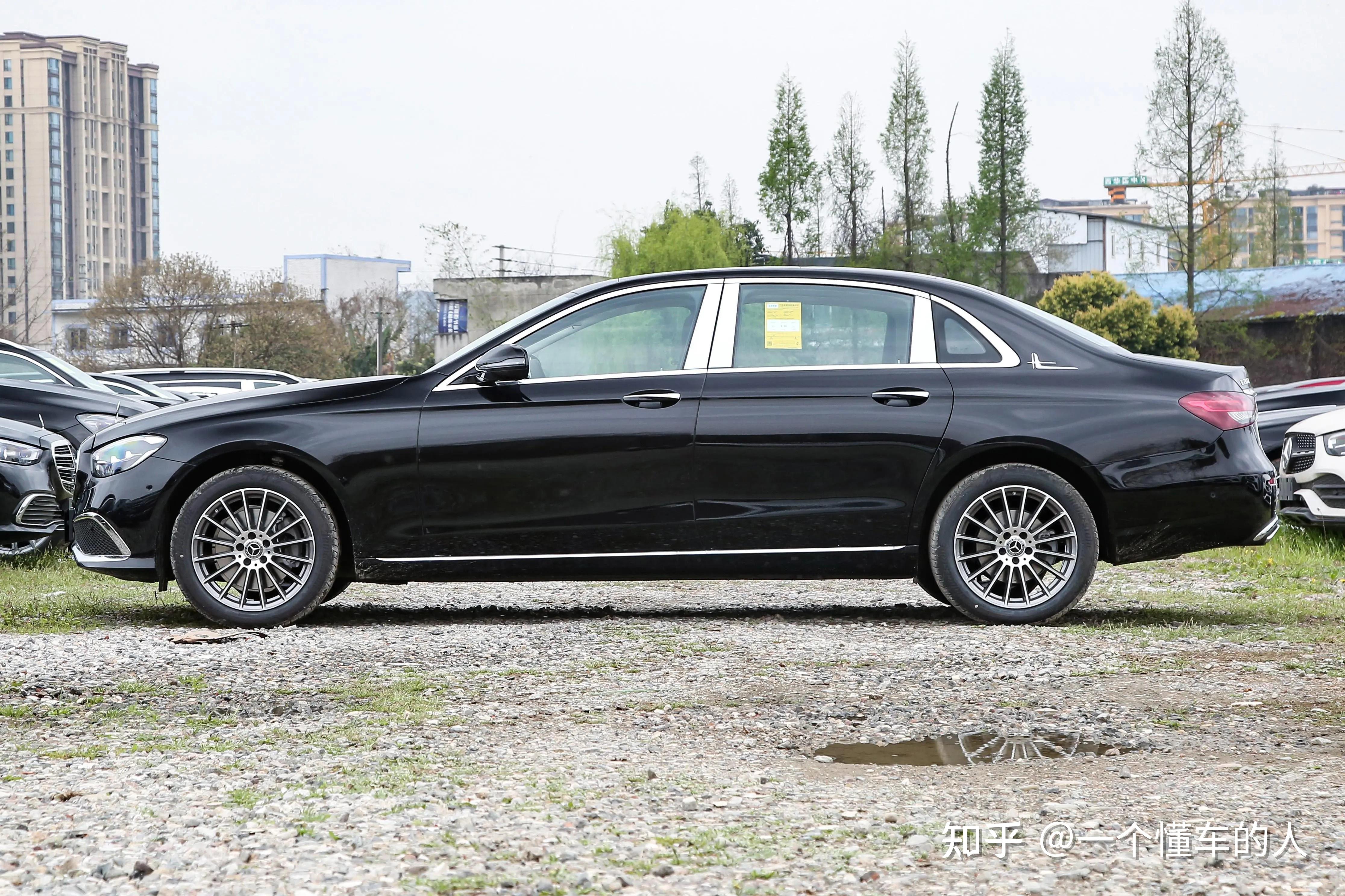 40万拿下奔驰E260！你是选择开奔驰谈商务，还是驾驶宝马要乐趣？ - 知乎