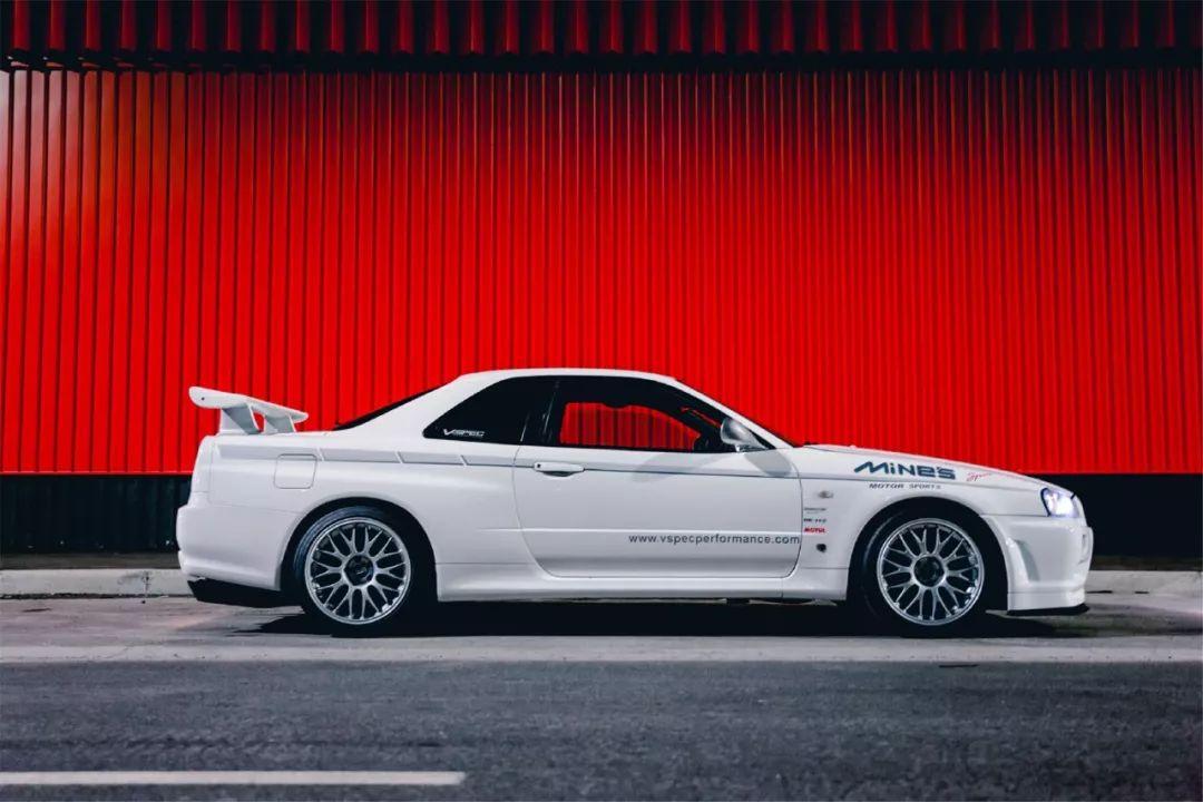 实拍全球限量3台的R34 GT-R，保罗·沃克开过后都赞不绝口！ - 知乎