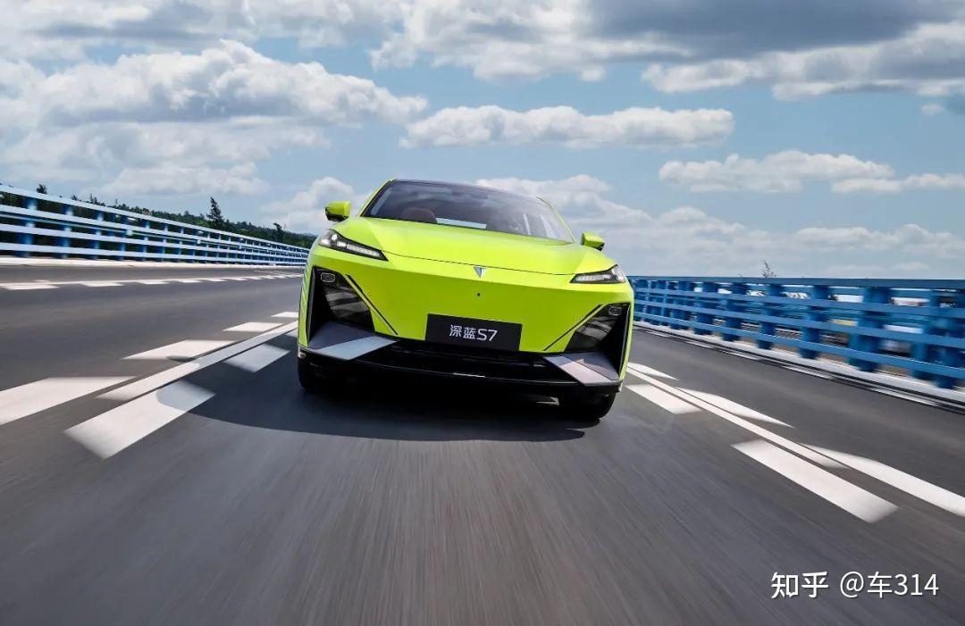 多维度大PK，吉利银河L7对比深蓝S7，谁更值得入手？ - 知乎