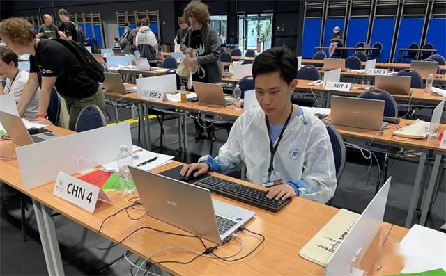 中国团队勇夺IOI 2023金牌！4名少年全保送清华 - 知乎