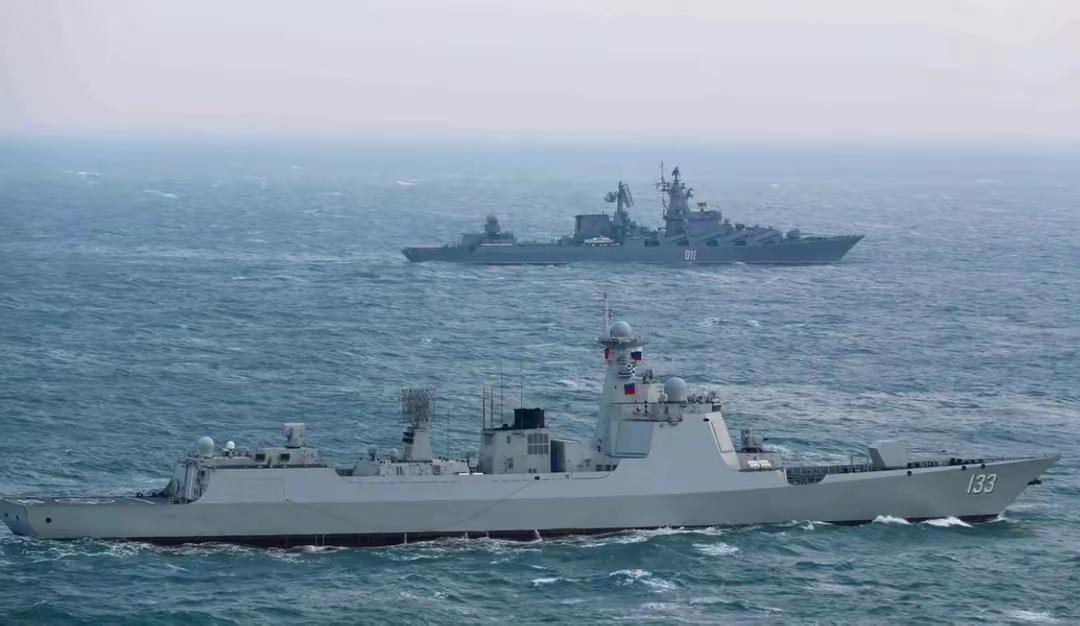 形势紧迫，海军追加31艘052D和054A订单 - 知乎