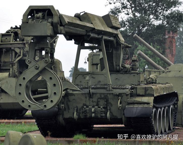 编号17：T-55主战坦克（第六部分）-衍生车型：装甲工程师车辆、工程清障车、扫雪车 - 知乎