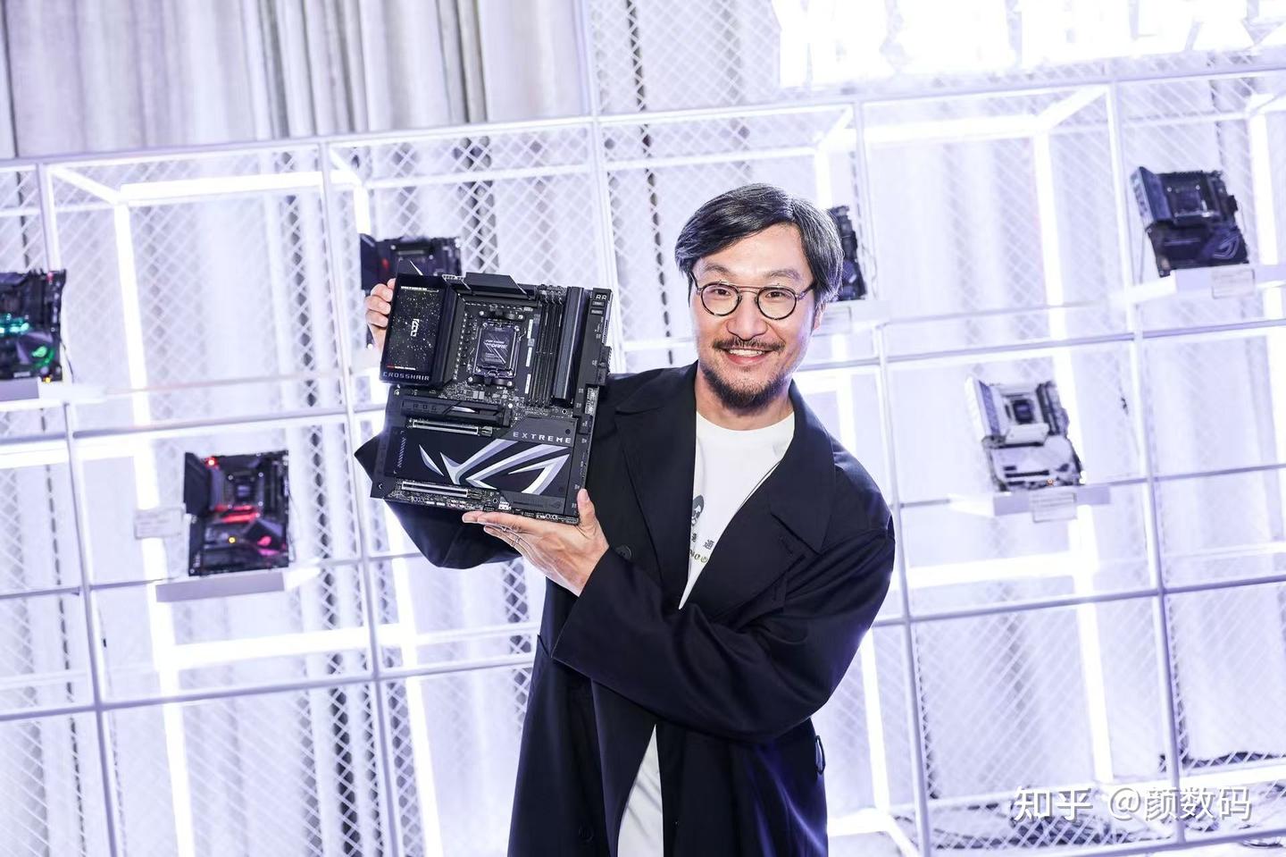 ROG DAY 2025：华硕主板秀出次世代战力 - 知乎