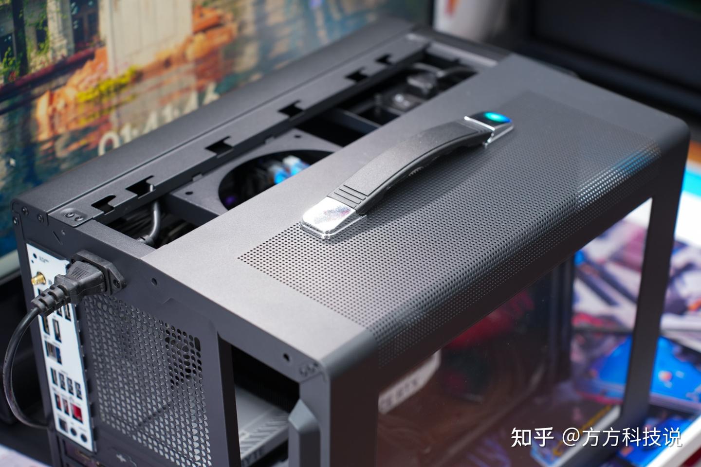 打造单手就可移动的钢炮主机！动力火车未知玩家P60机箱装机体验 - 知乎