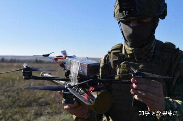 应对乌军携带的干扰设备，俄军在库尔斯克使用光纤FPV，效果很好 - 知乎