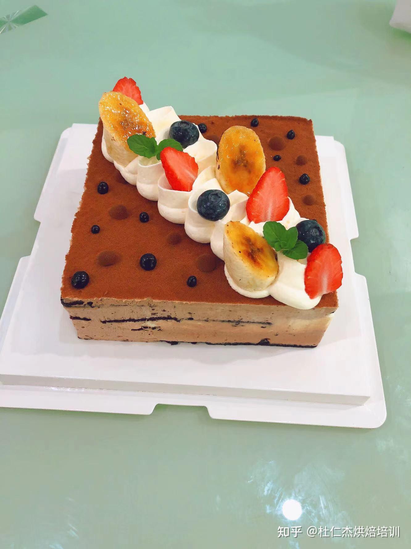 烘焙行业十大西点培训蛋糕学校排名榜首蛋糕培训杭州杜仁杰实战烘焙培训学校糕点培训教你简单好吃的奶油派蛋糕制作培训步骤分享 - 知乎