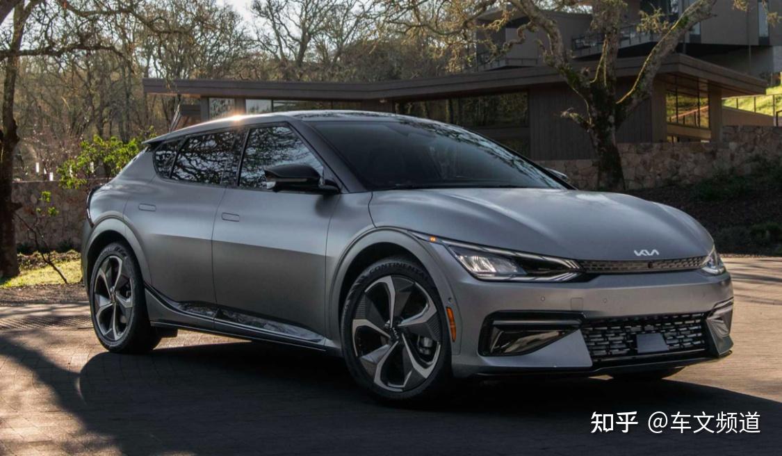 海外实拍全新起亚EV6，隐藏式门把手，双联屏，续航可达500公里 - 知乎
