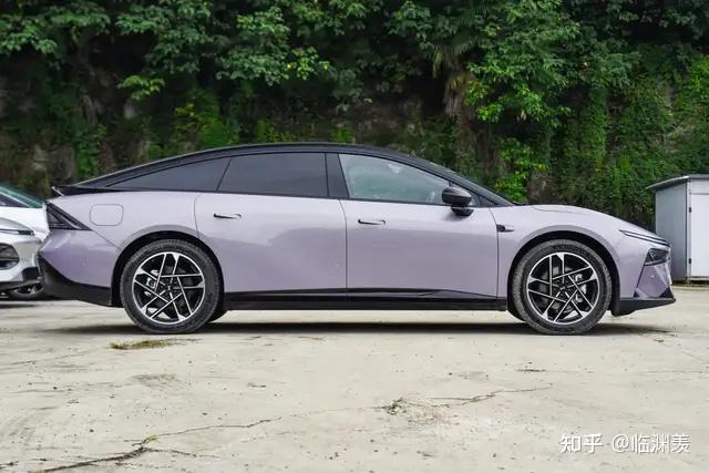 小米Su7、特斯拉Model 3和小鹏P7+作为竞品车型，有什么优缺点，哪个更值得买？ - 知乎