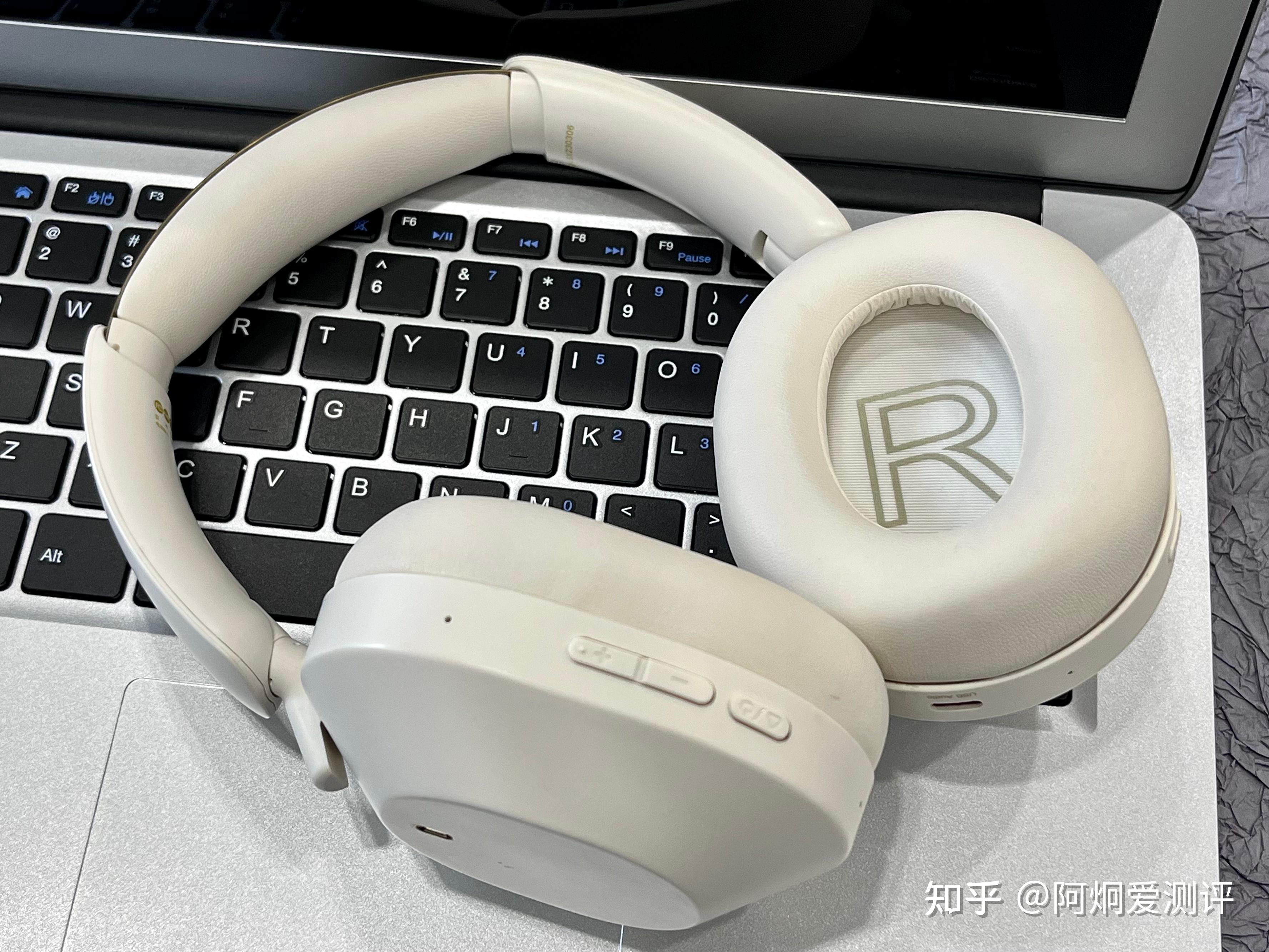 热门款头戴式耳机大测评，iKF Solo&索尼XM5，哪款更值得推荐与安利【降噪蓝牙耳机推荐】