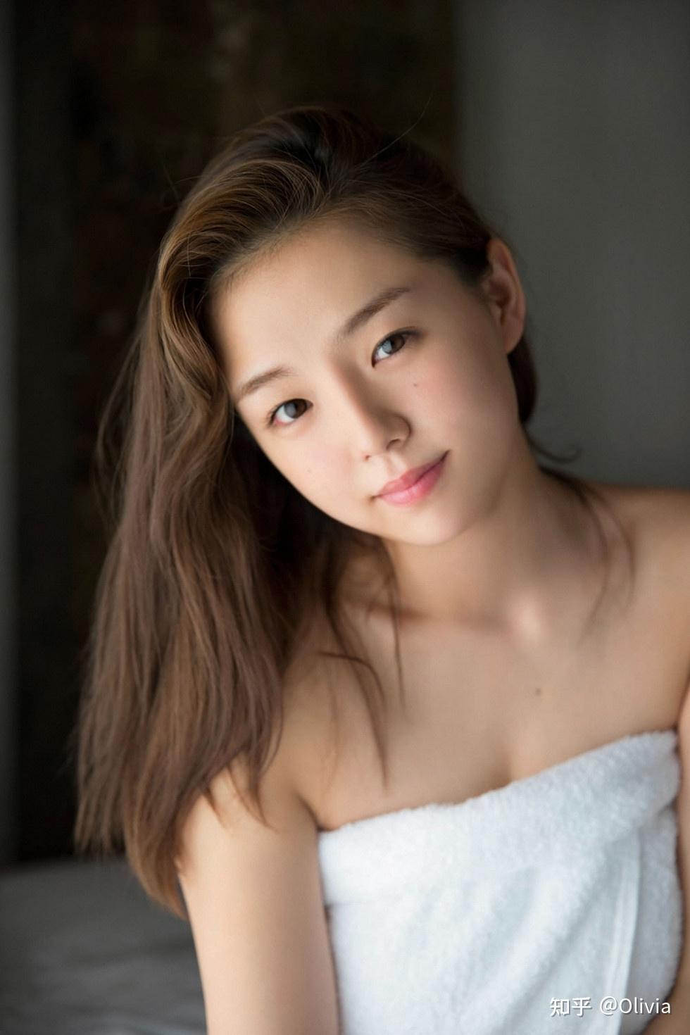 [YS Web] Vol.682 日本美女筱崎爱最新性感生活写真秀 [98P] - 知乎