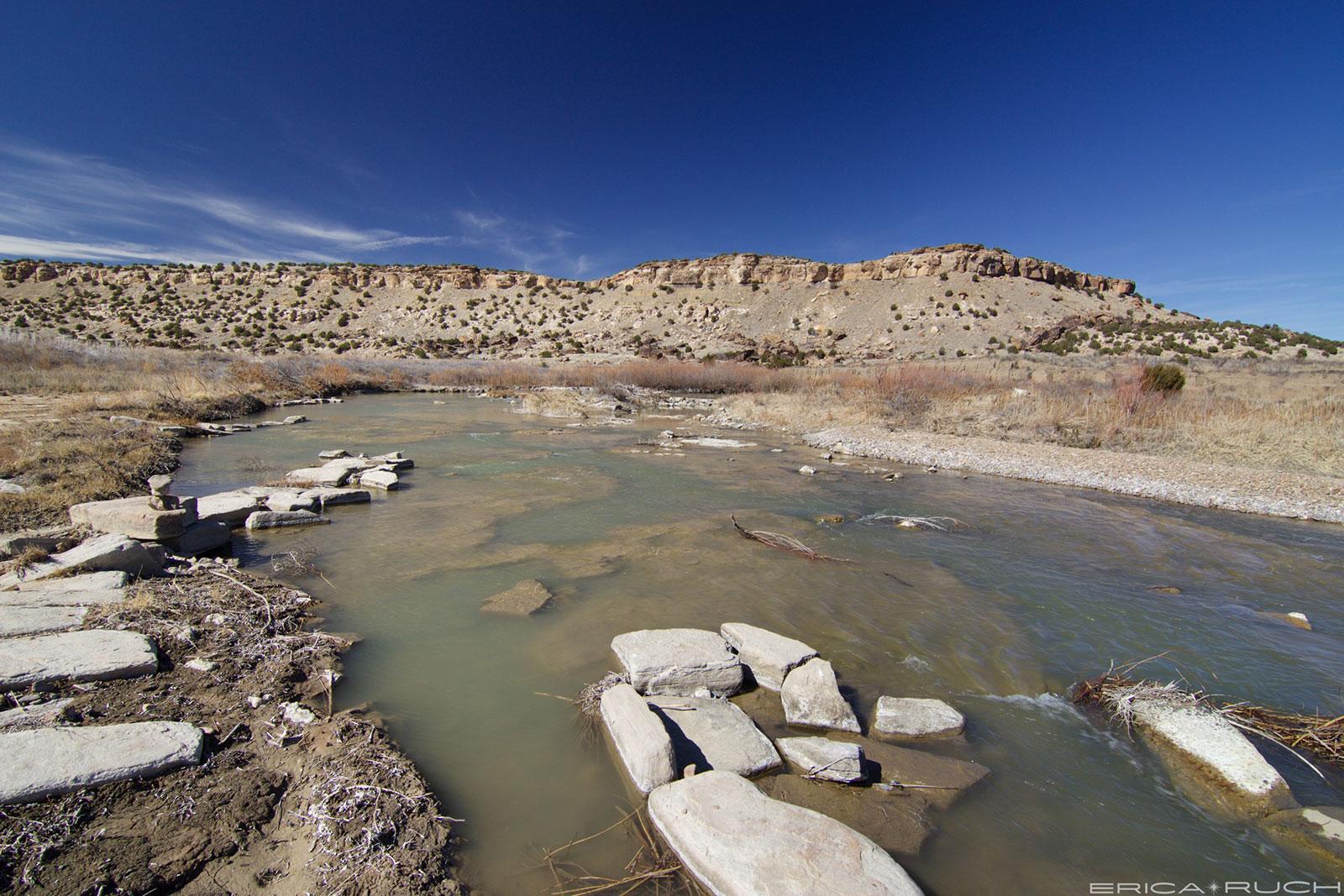 尖桩电线步道（Picket Wire Trail） - 知乎