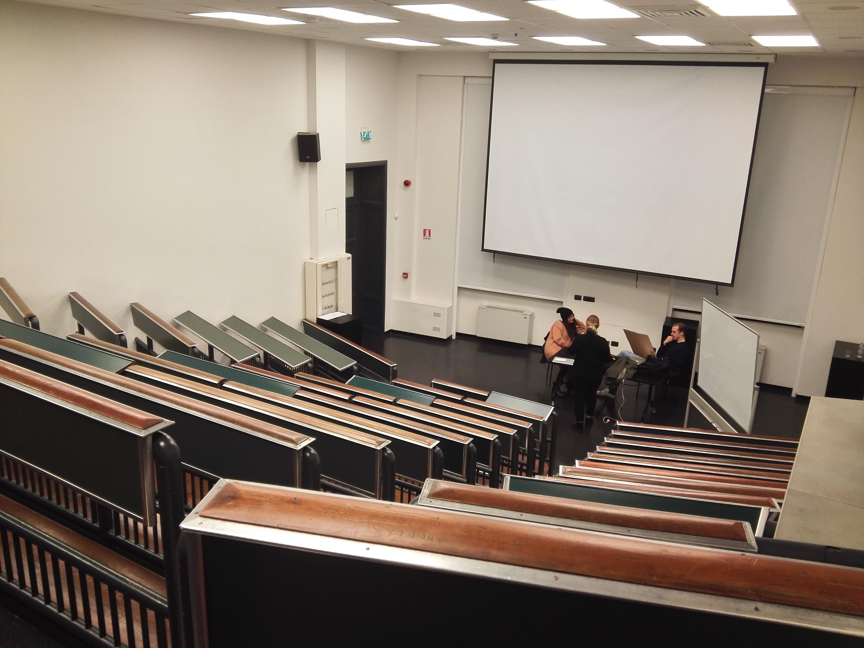 意大利柏丽慕达时装学院（Polimoda)服设本科就读体验 - 知乎