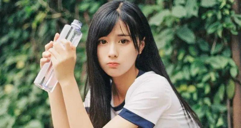 女人喜欢你时的四个暗示” 知乎