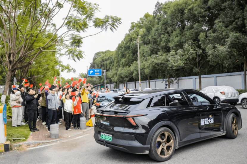 极越参赛，第二届中国智驾大赛东莞站城市NOA赛，小鹏G9夺得擂主！智己L6、小鹏P7+分获二、三名 - 知乎