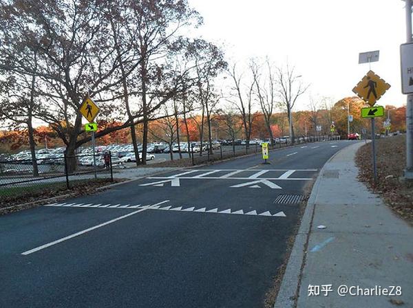 交通静稳化——通过道路设计减少超速和危险驾驶行为 - 知乎
