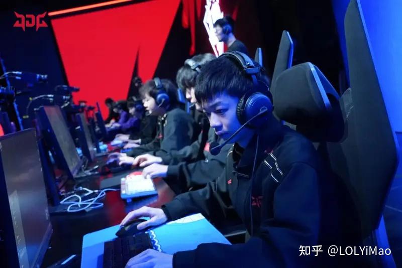 sheer表达首登LPL舞台感受：跟德杯比的话，感觉没有差很多 - 知乎