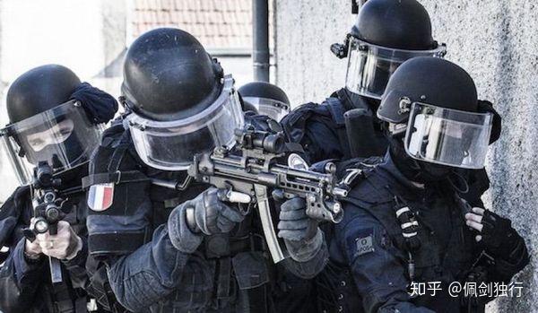 如何进攻一栋建筑（东拼西凑的CQB知识概览）看心情持续更新 - 知乎