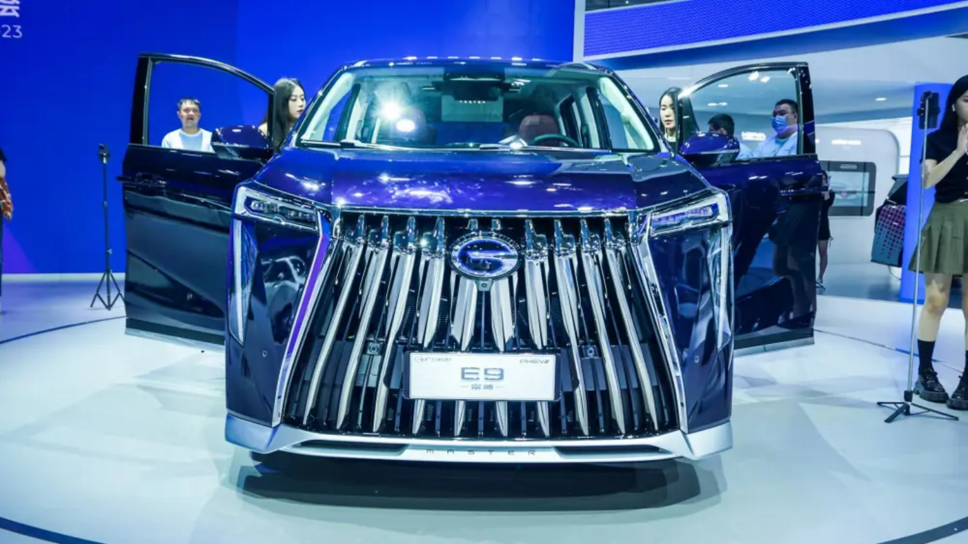 30多万买MPV，2.0T插混的传祺E9，家用选低配就足够？ - 知乎